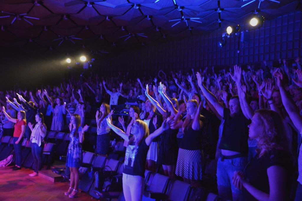 Brīnumi un dziedināšanas - Kristus Pasaulei